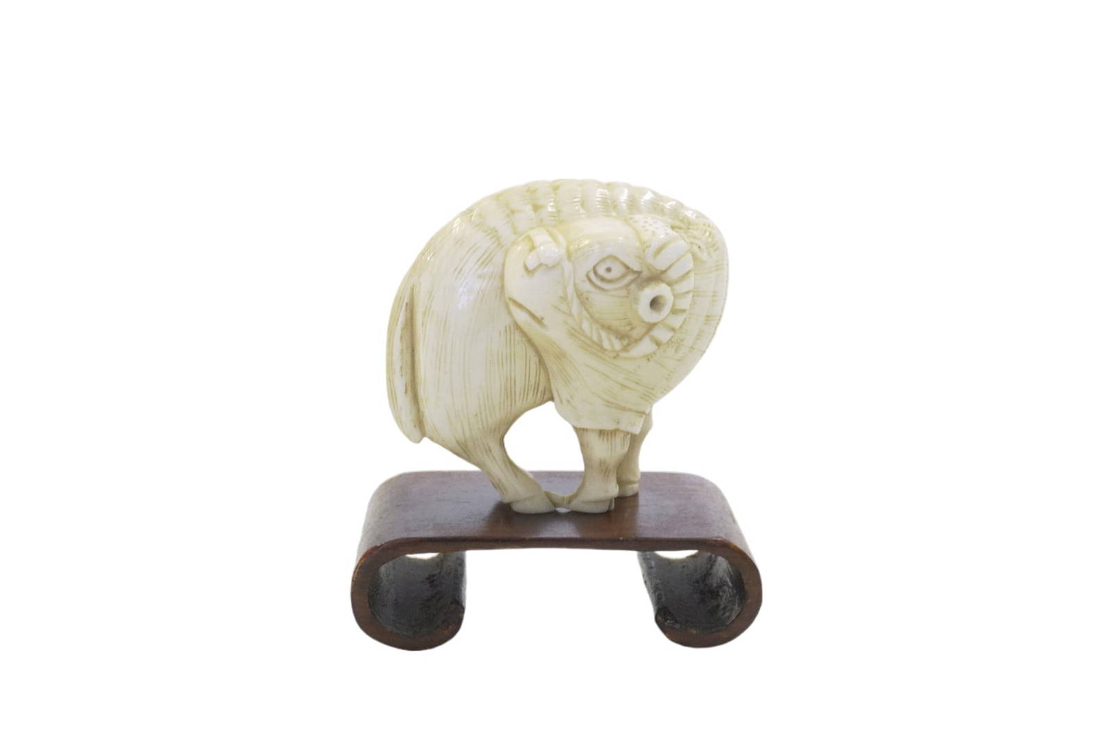 Carved Japanese Ram Netsuke Auction