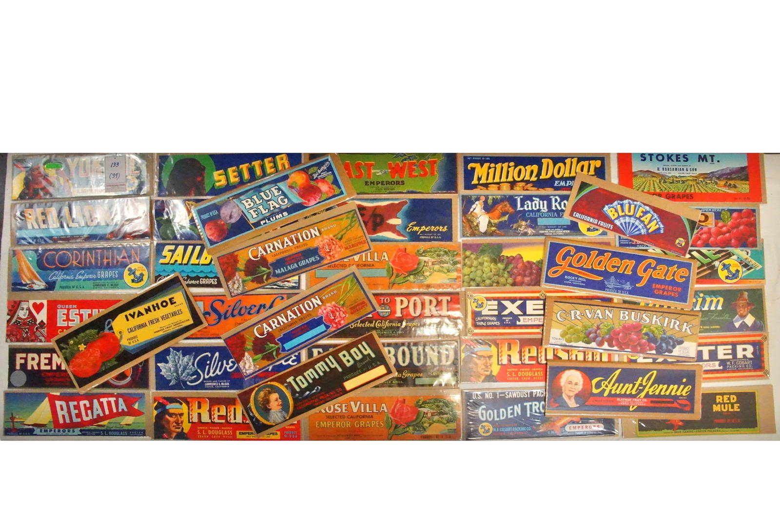 39 California Central Valley Grapes Crate Labels Auction