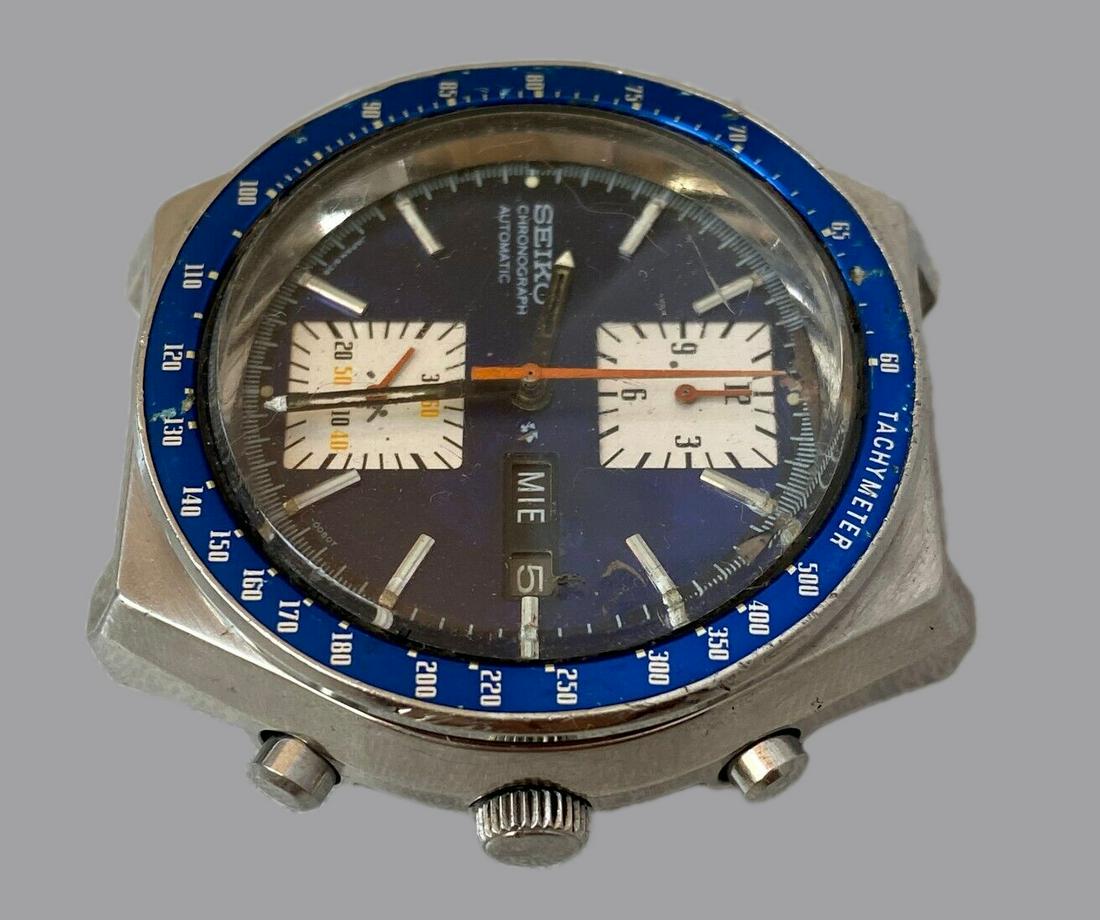Seiko Retro Blue Wristwatch Collectible Timekeeper Auction