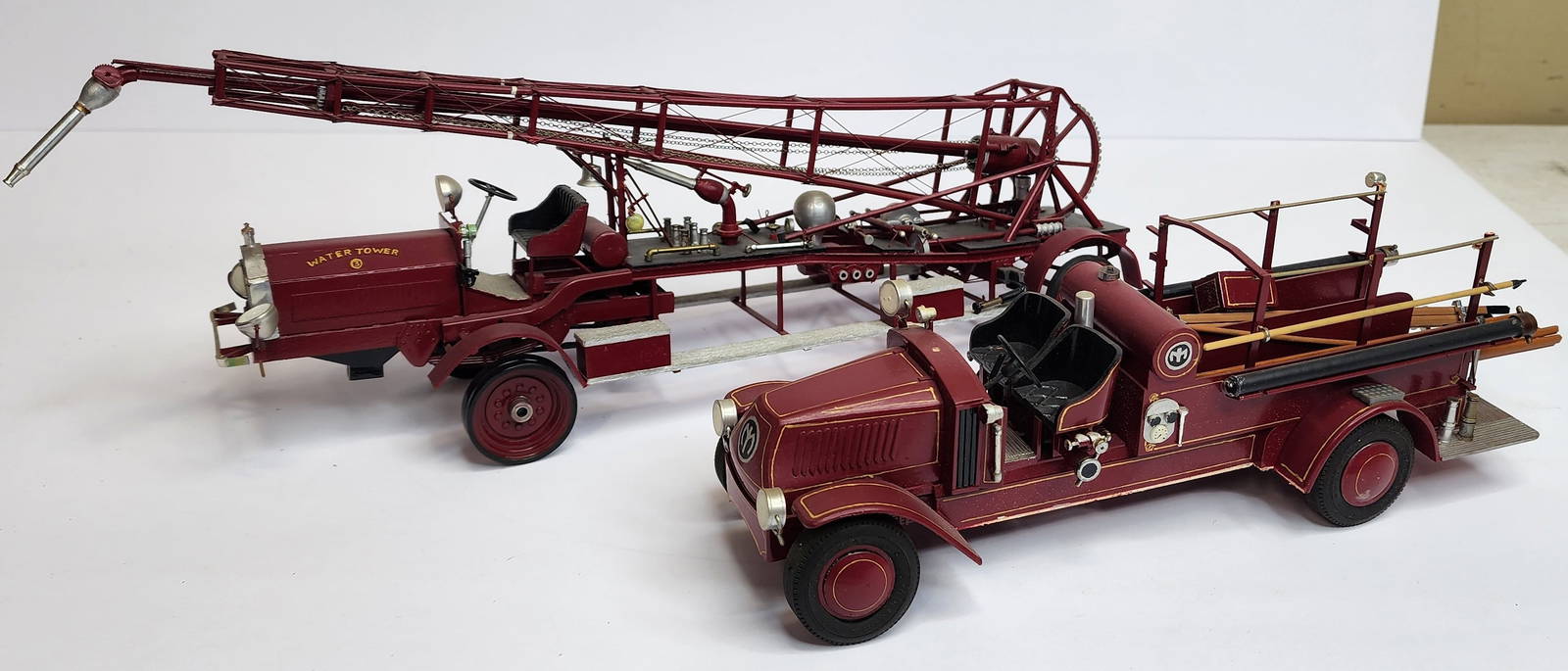 Lot Of 2 Fire Engine Models Auction