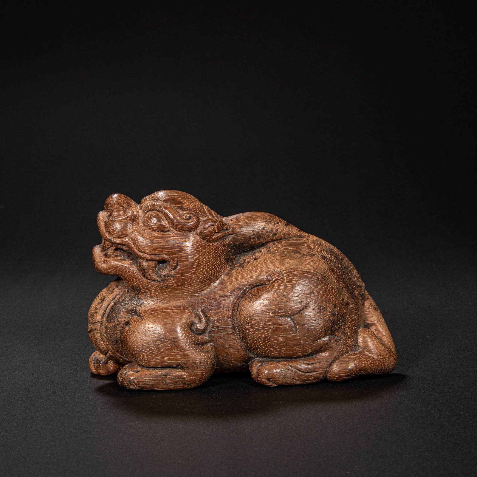 Brave Incense Sticks In Qing Dynasty Auction