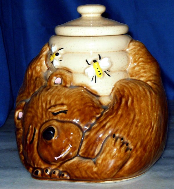 203: MCCOY BEAR WITH BEEHIVE COOKIE JAR, BY MCCOY MARK - Mar 29, 2008 ...