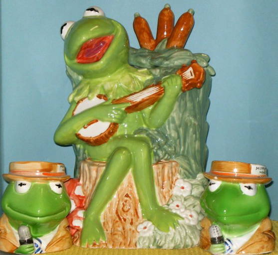 Muppets Kermit The Frog On Stump Player His Guitar