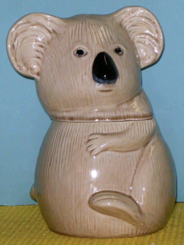 371: KOALA BEAR COOKIE JAR, BY DORANNE OF CALIF. Manuf