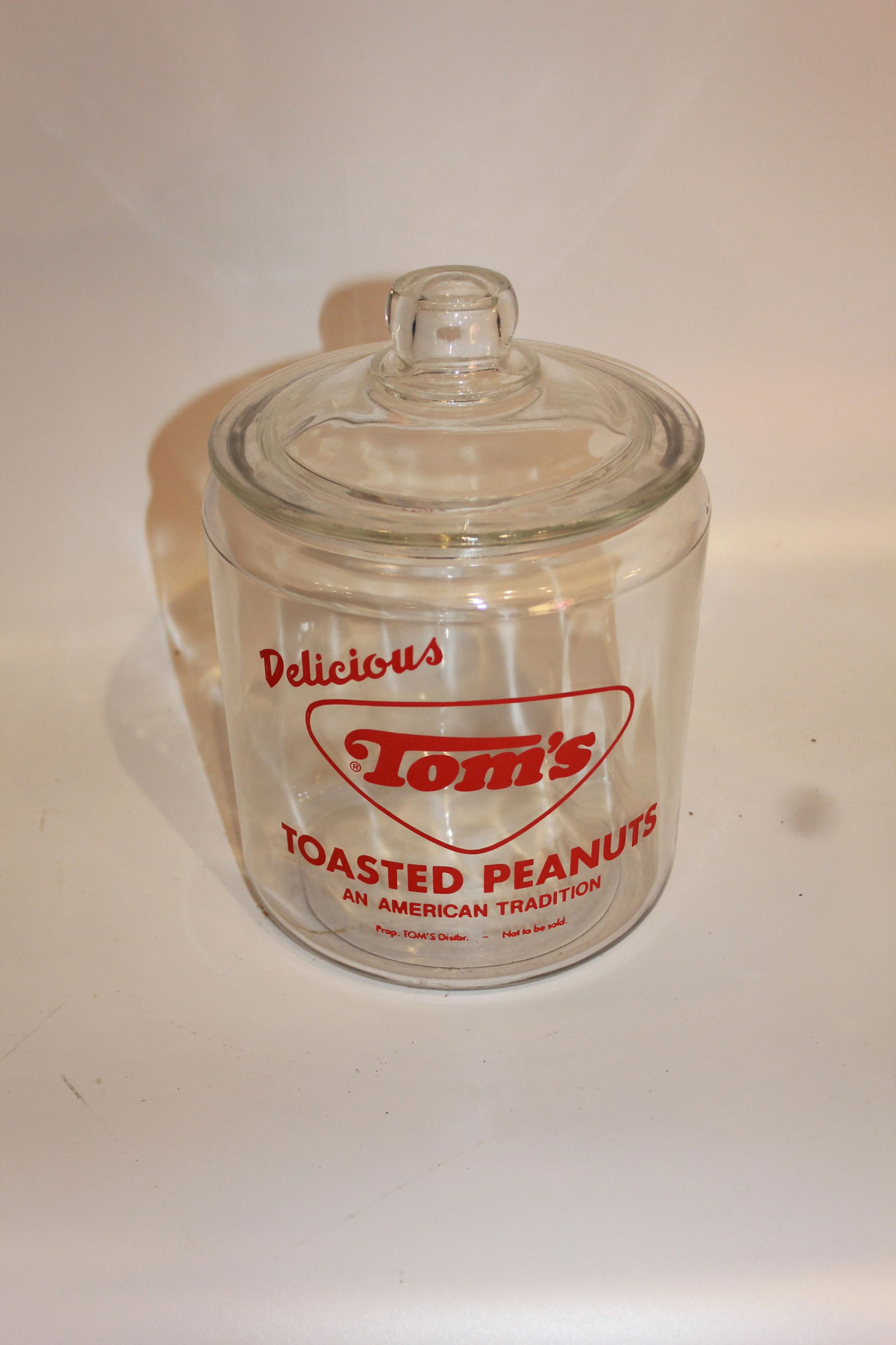 Toms Toasted Peanuts Glass Jar Auction