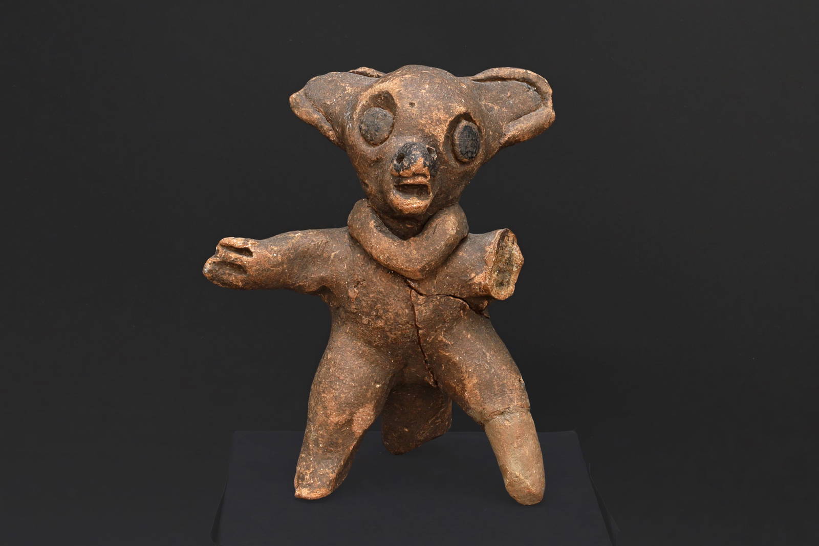Ancient Pre Columbian Mixtec Pottery Representing A Dog, Early ...