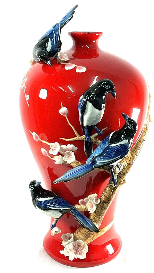 Franz Collection Magpies Vase "a String Of Happy Event Auction