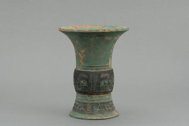 Shang Dynasty Bronze Taotie Pattern Zun
