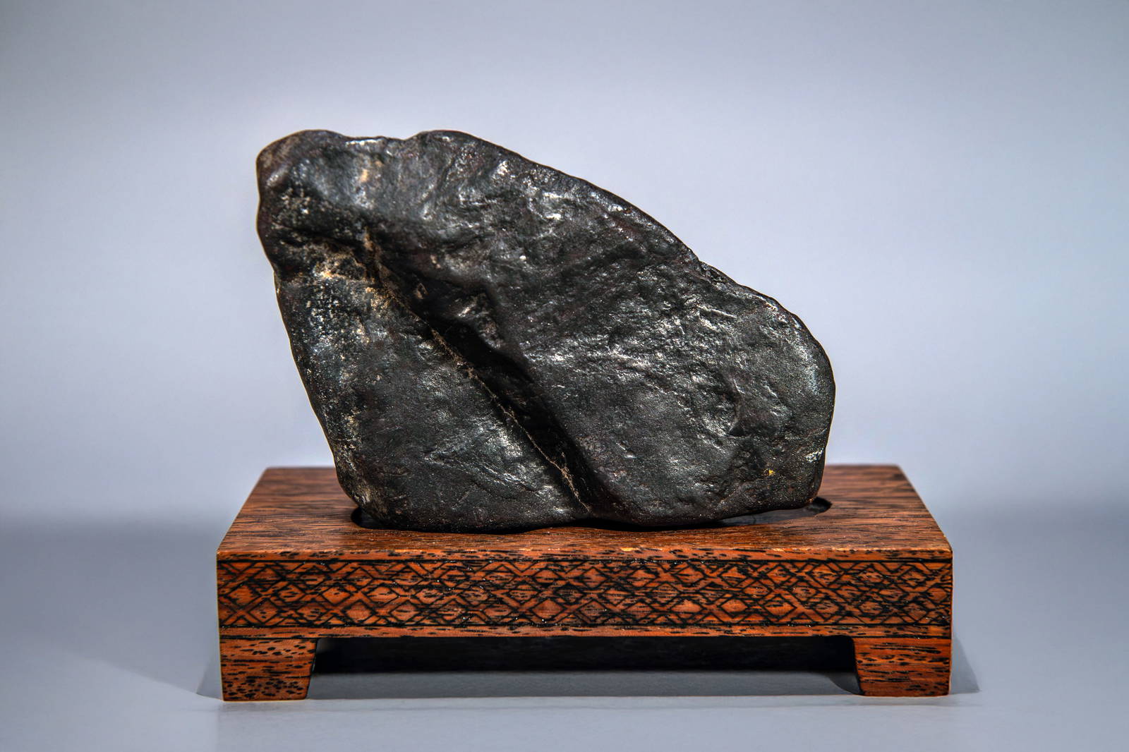 626.0grams Highly Magnetic Unclassified Meteorite Auction