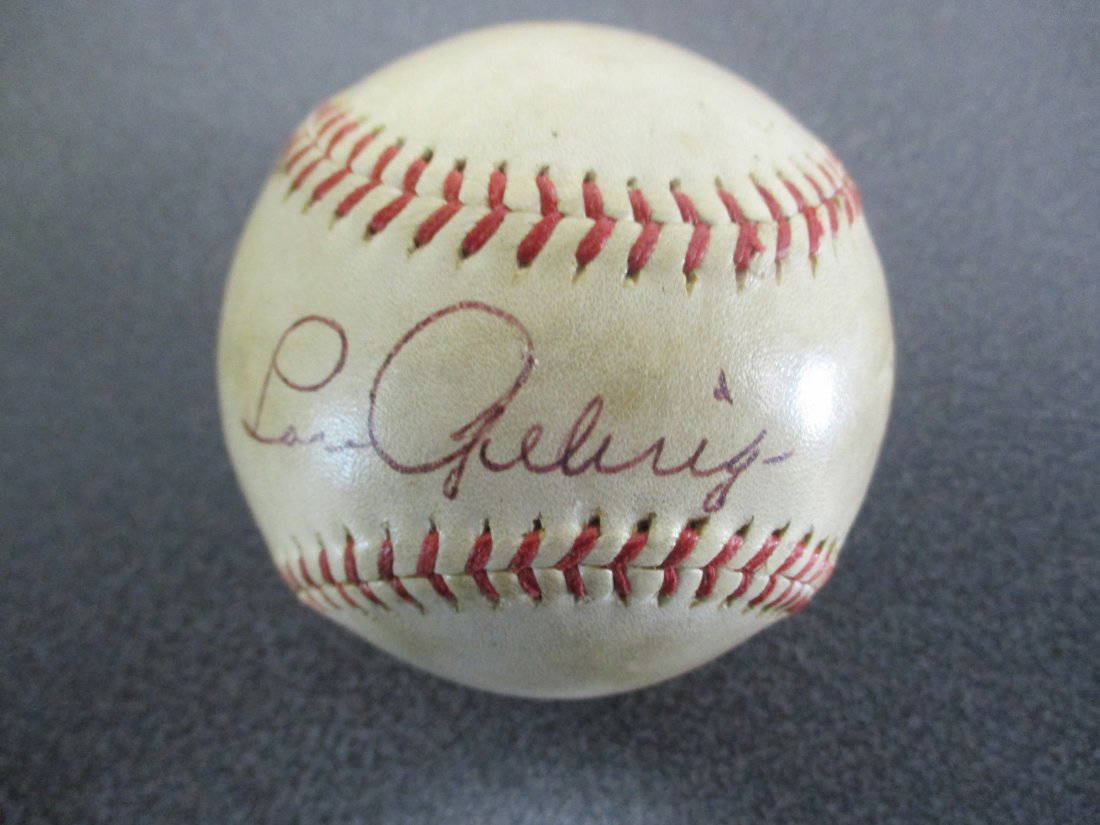 Lou Gehrig Signed Official Spalding Baseball With Certificate Of ...
