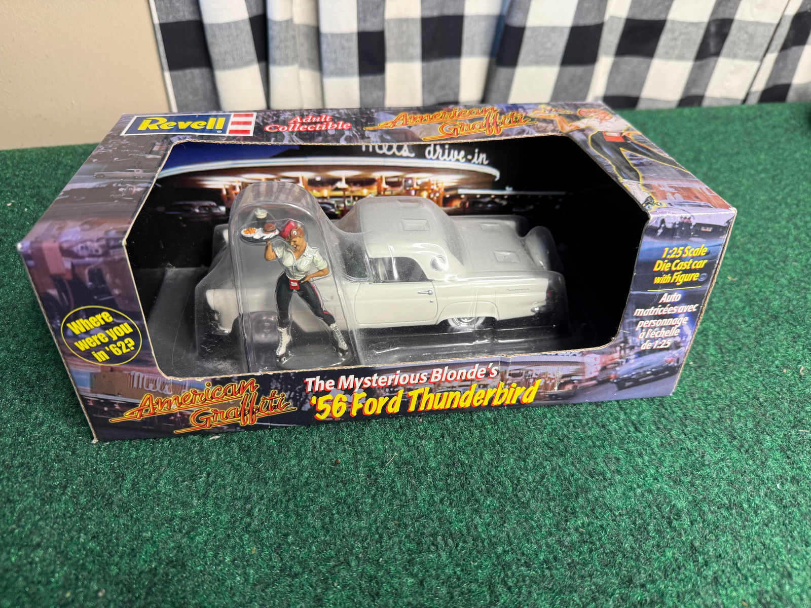 Ertl American Graffiti '32 Ford Deuce Coupe Ertl American Graffiti '32 Ford Deuce Coupe