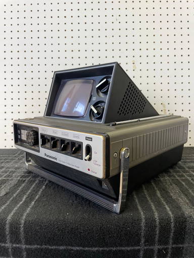 Panasonic Tr 545 Portable Solid State Tv