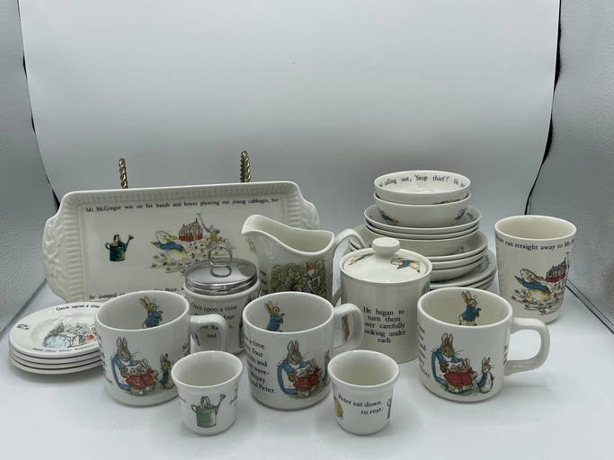 Peter Rabbit Wedgwood Porcelain Grouping