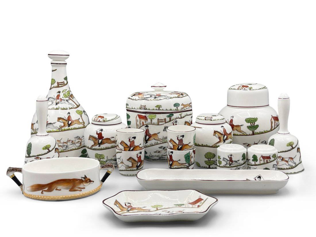 16 Pcs. Assembled Hunt Scene China Auction