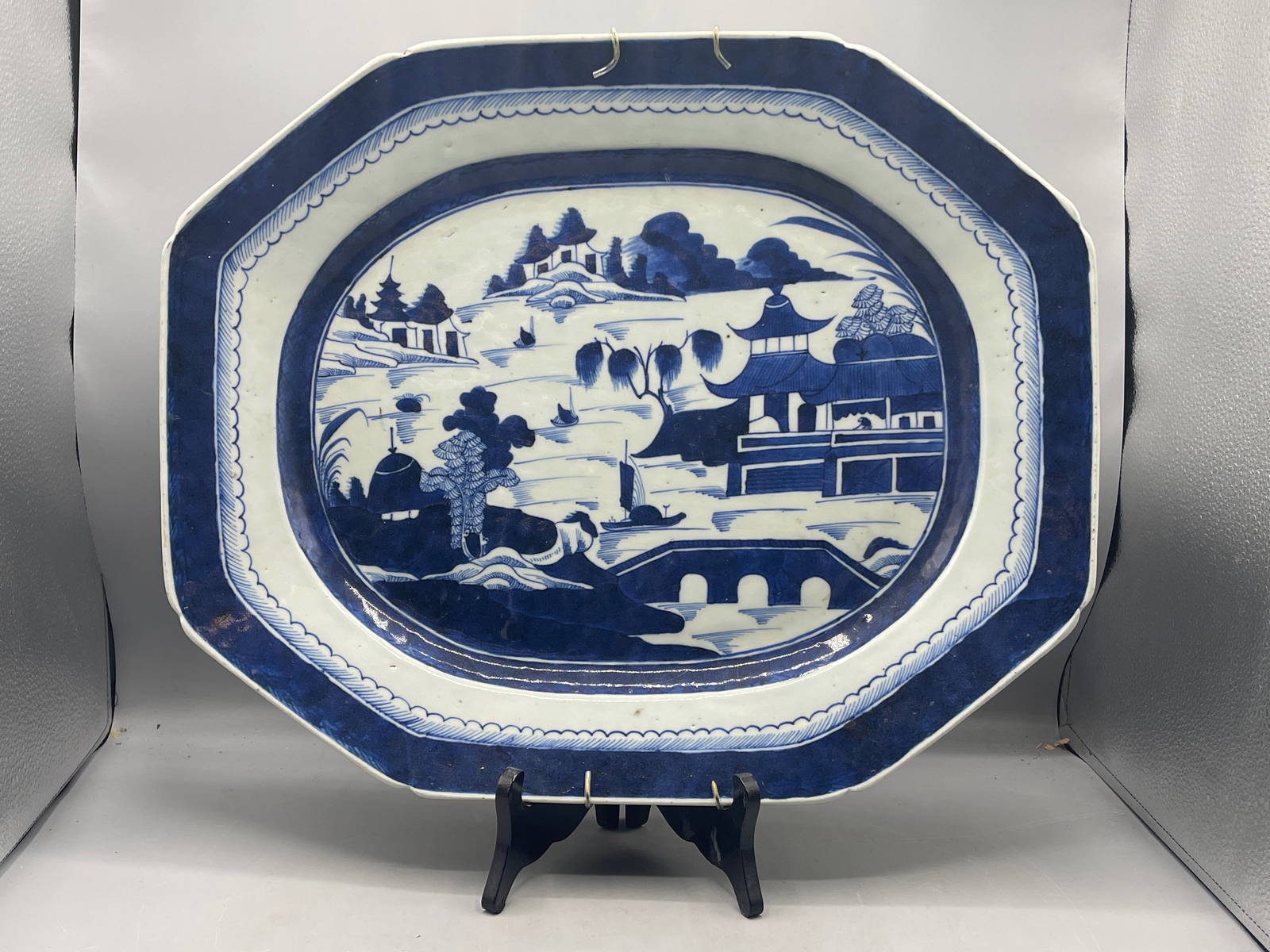 Chinese Canton Platter Auction