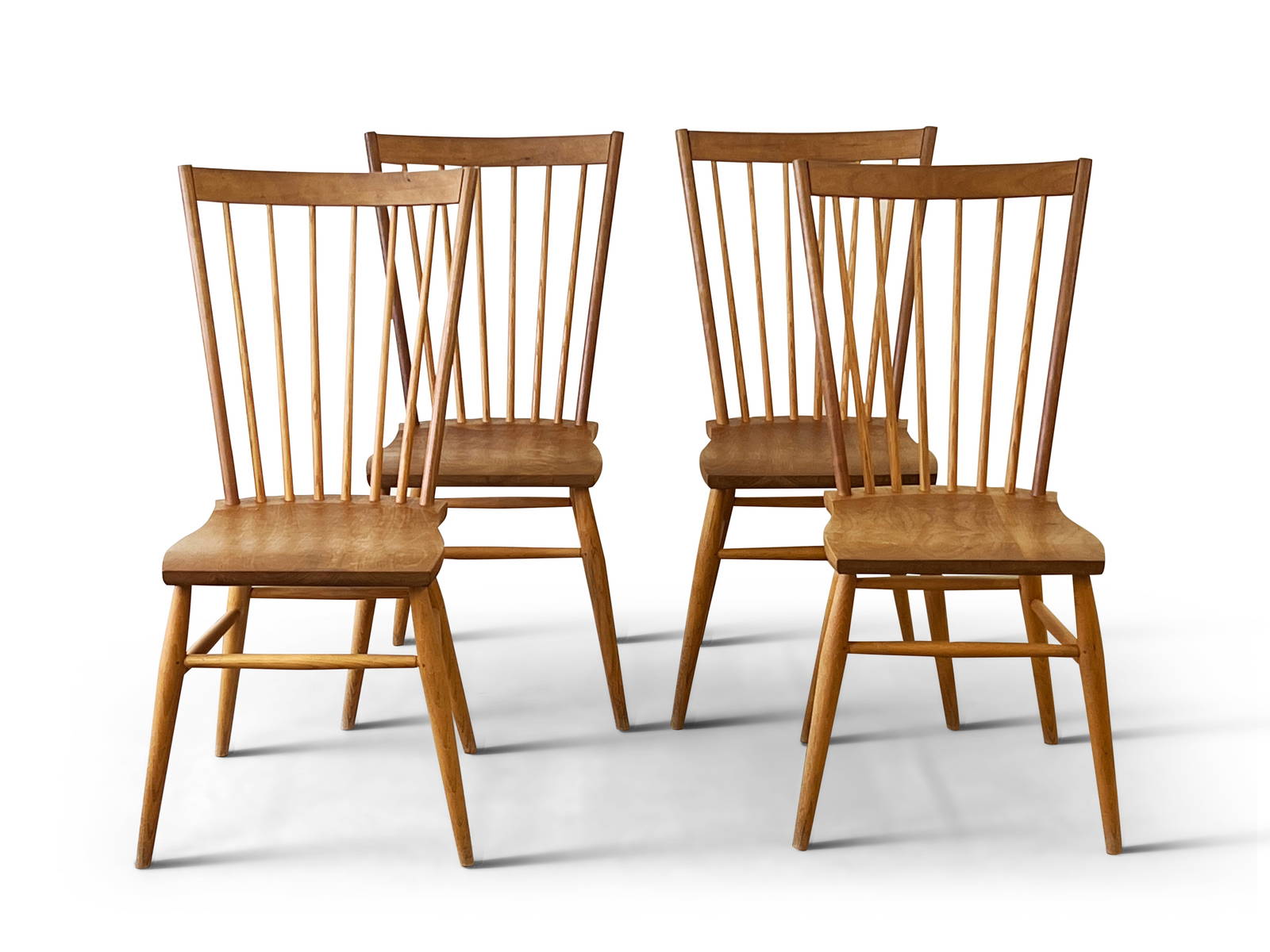 Four Thomas Moser Dining Chairs Auction