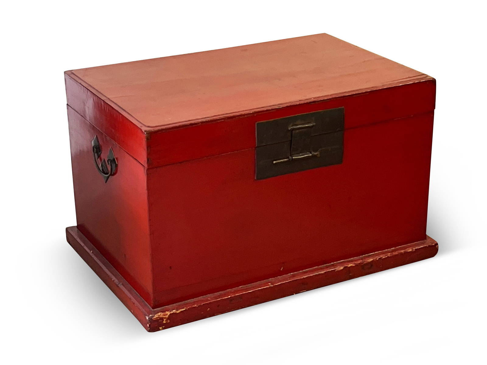 Asian Red Lacquered Trunk Auction