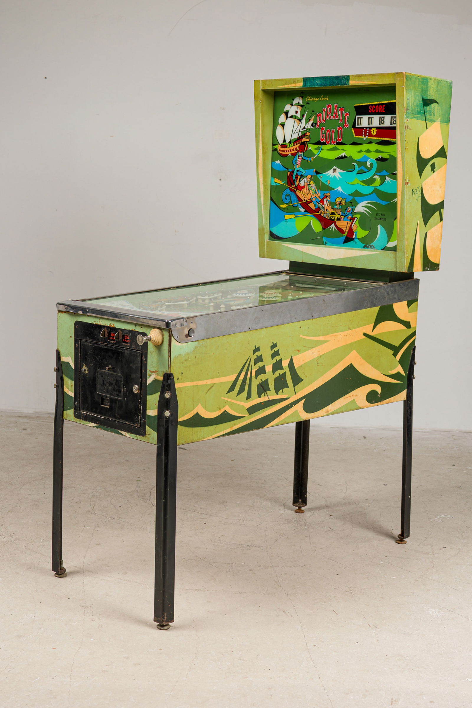 Chicago Dynamic, "pirate Gold" Pinball Machine Auction