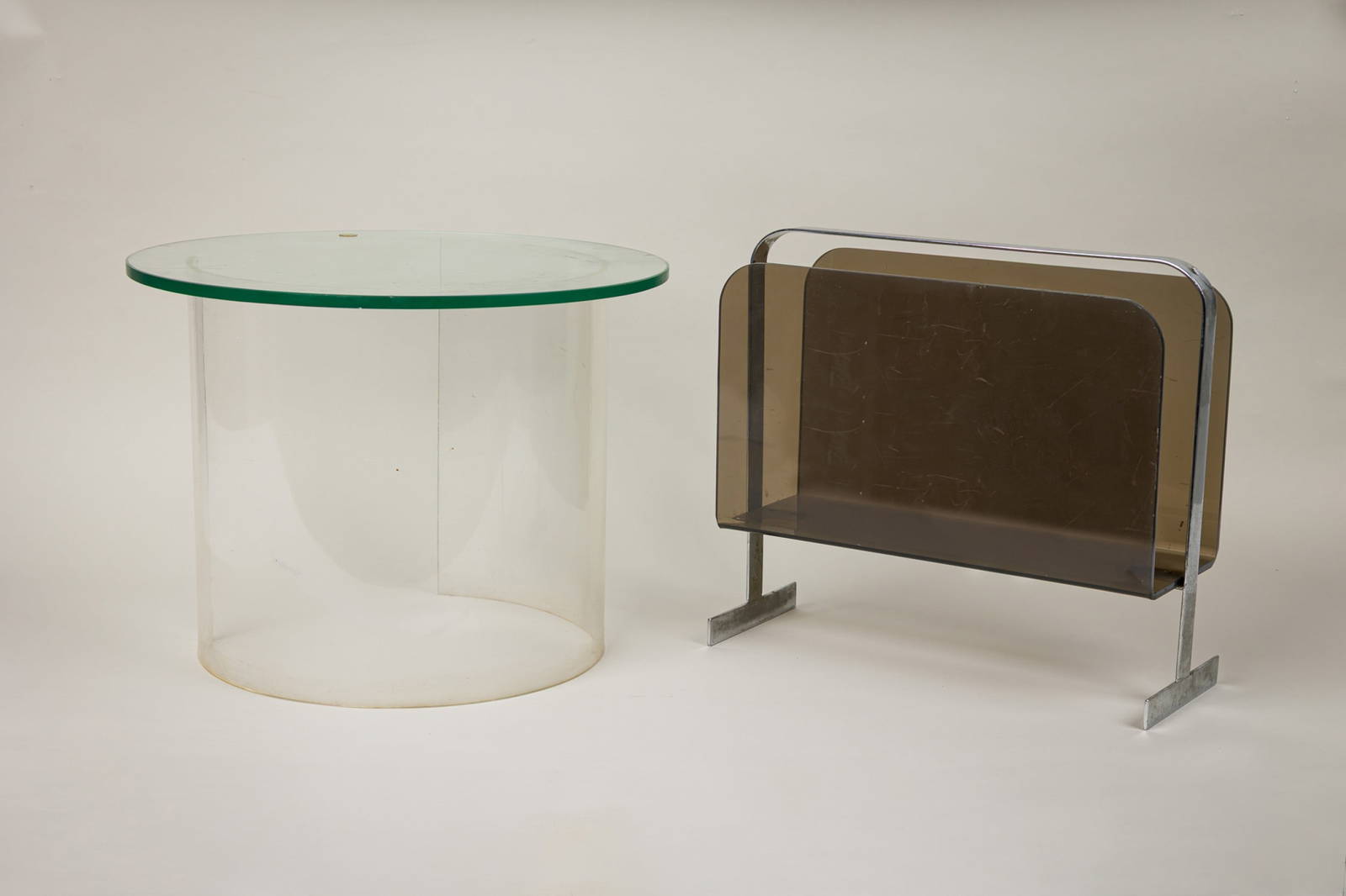 Modern Lucite Side Drum Table & Milo Baughman Magazine Rack Auction
