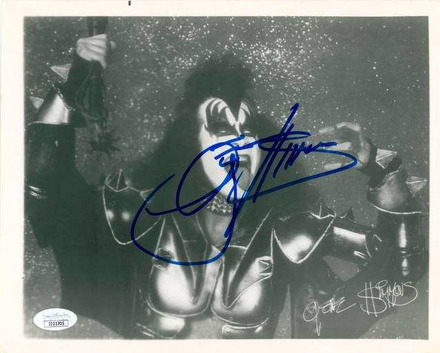 Kiss: Gene Simmons 10" X 8" Signed Photo (jsa Authentication)
