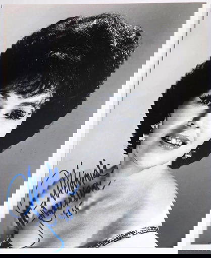 Wanda Jackson Signed 8" X 10" Photo (third Party Guaranteed)