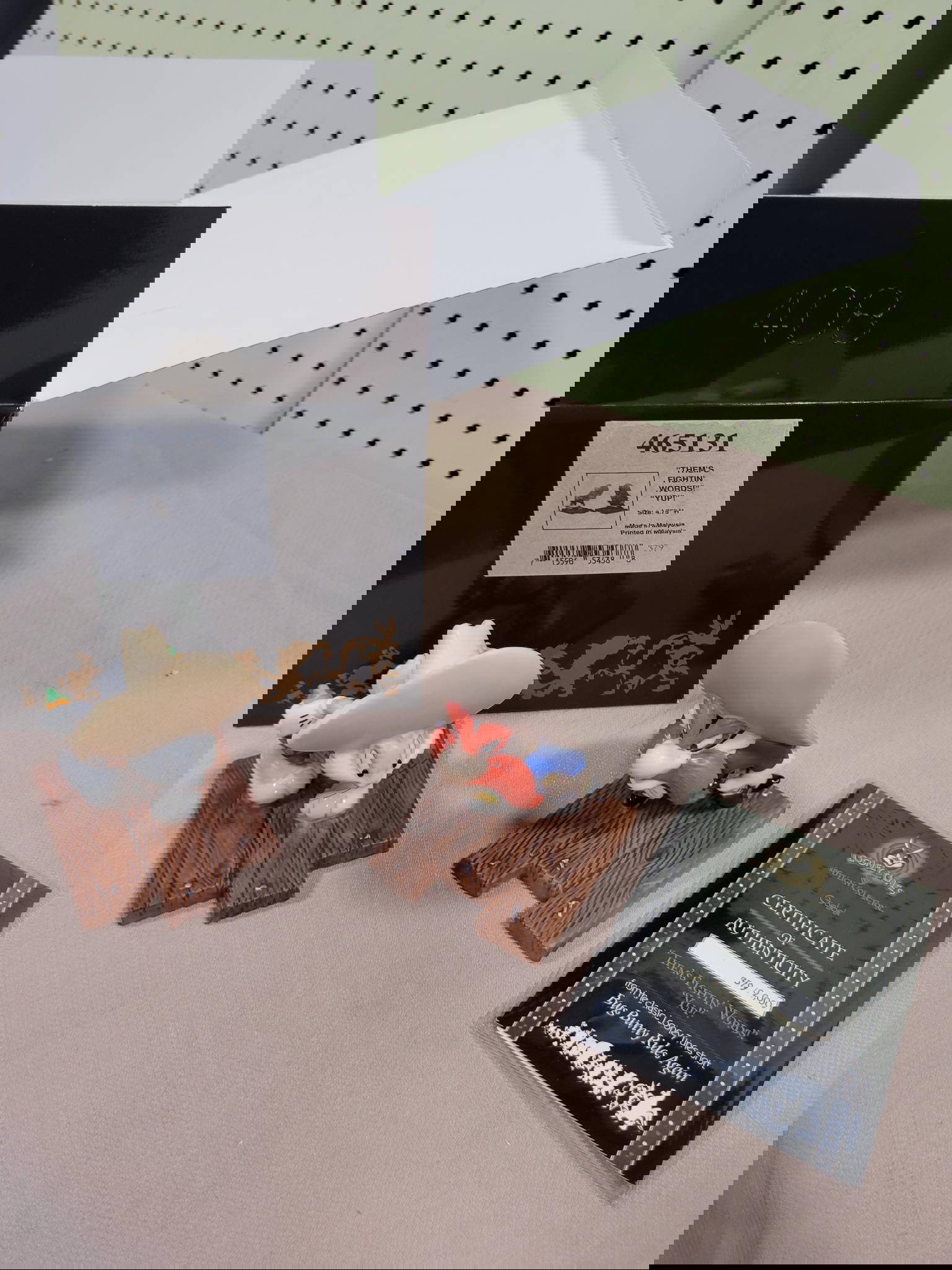 Goebel Looney Tunes Spotlight Collection "them's Fightin' Words!" Yup ...