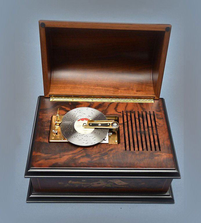 241: Small Disc Music Box by Reuge