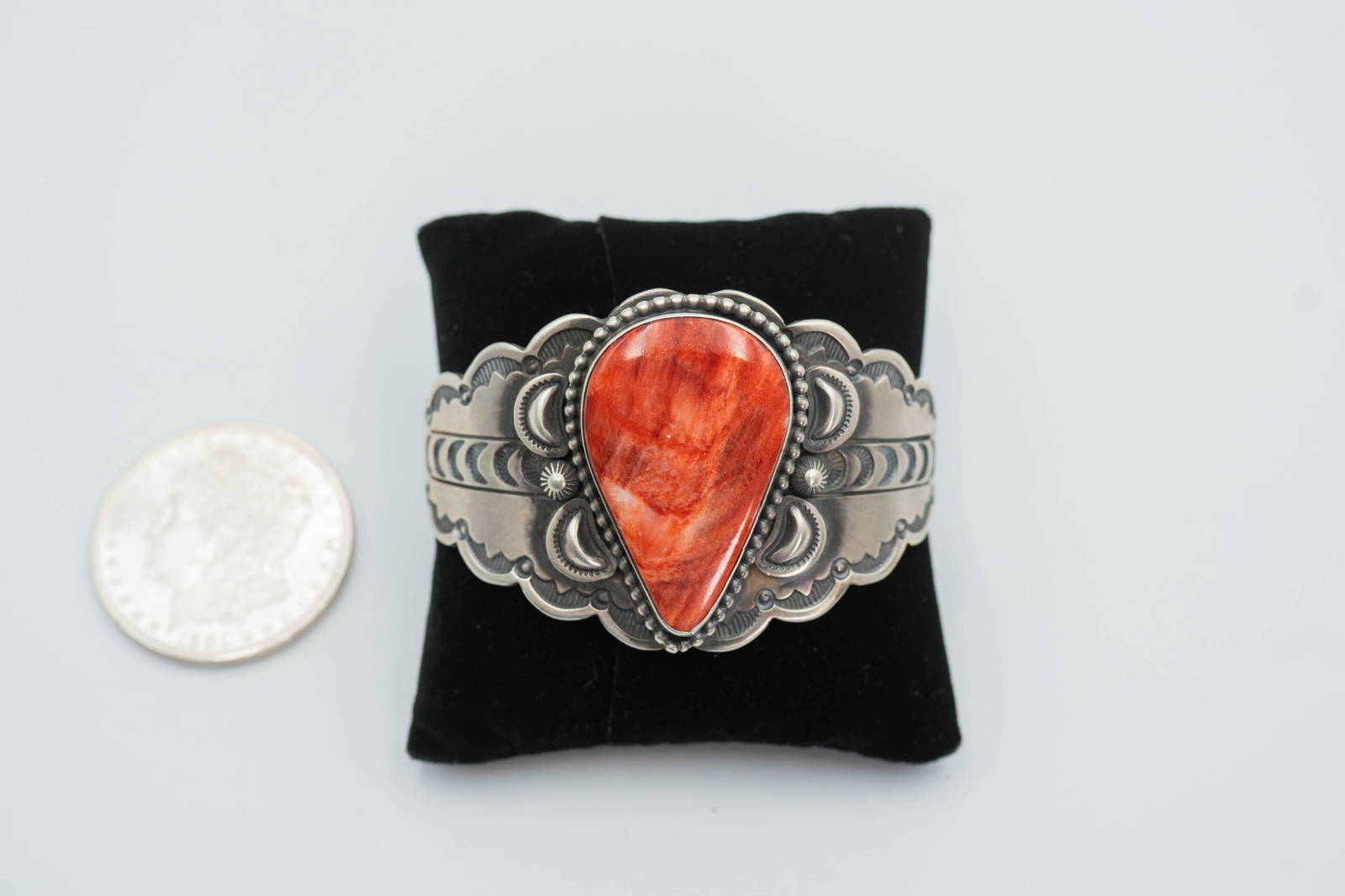 Red Spiny Oyster Shell Cuff Auction