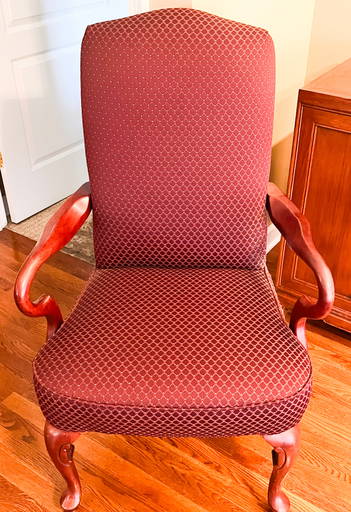 Comfort Pointe Derby Gooseneck Arm Chair
