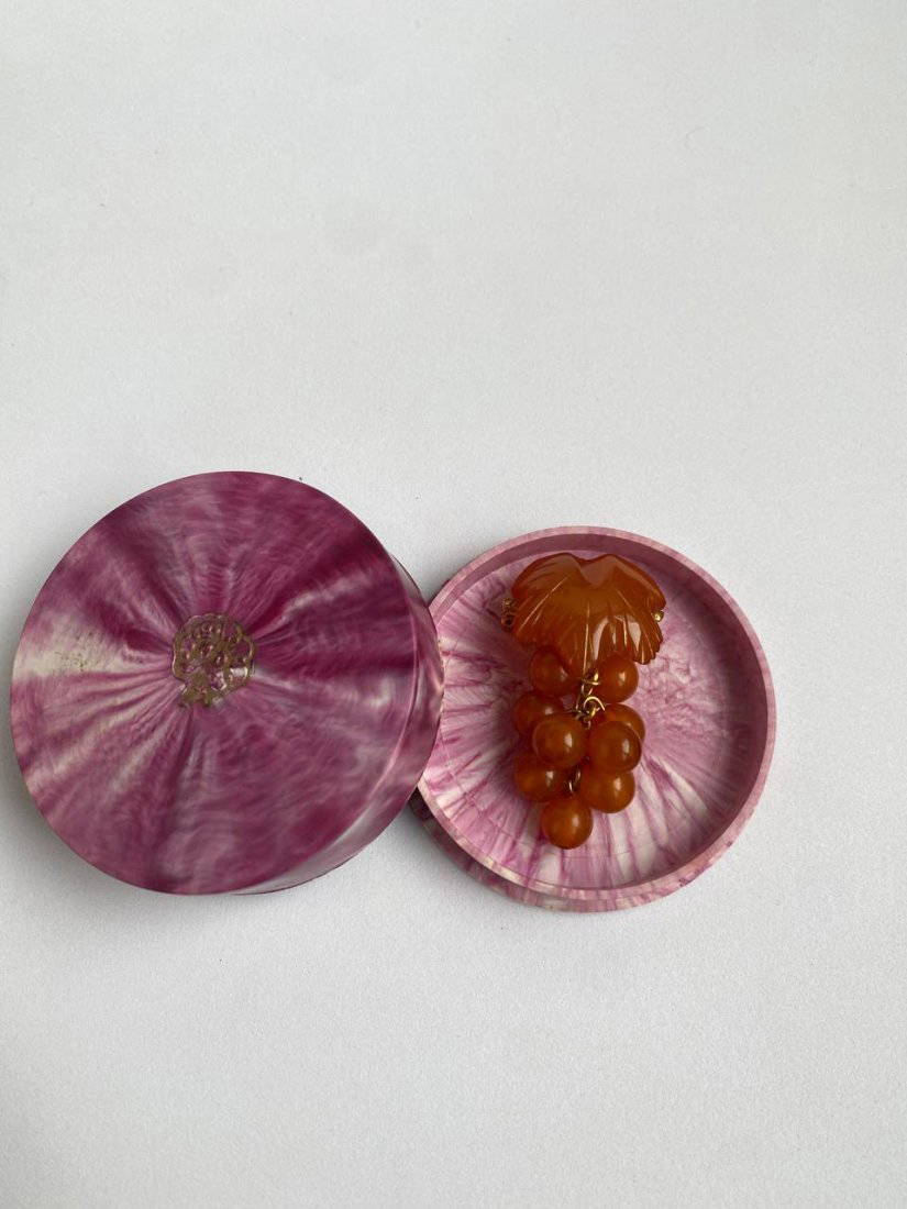 Brooch Amber Thunderstorm Of Grapes From Honey Yantra Ussr Auction