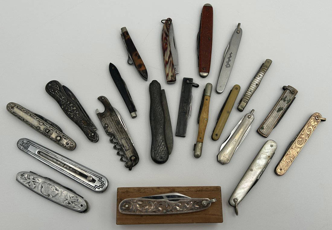 Lot Of 20 Vintage To Antique Folding Knives Auction
