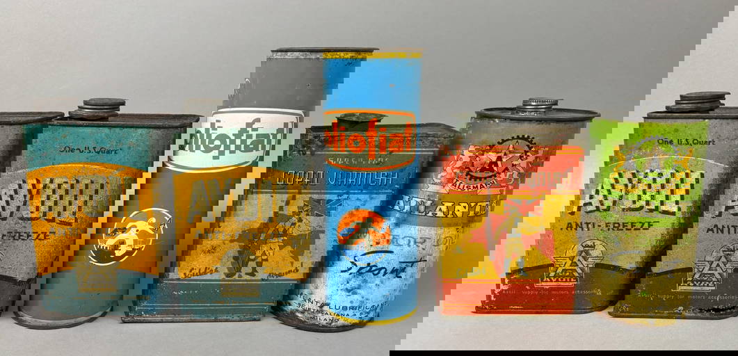 5 European Fiat Avoil Solider Brand Oil Cans