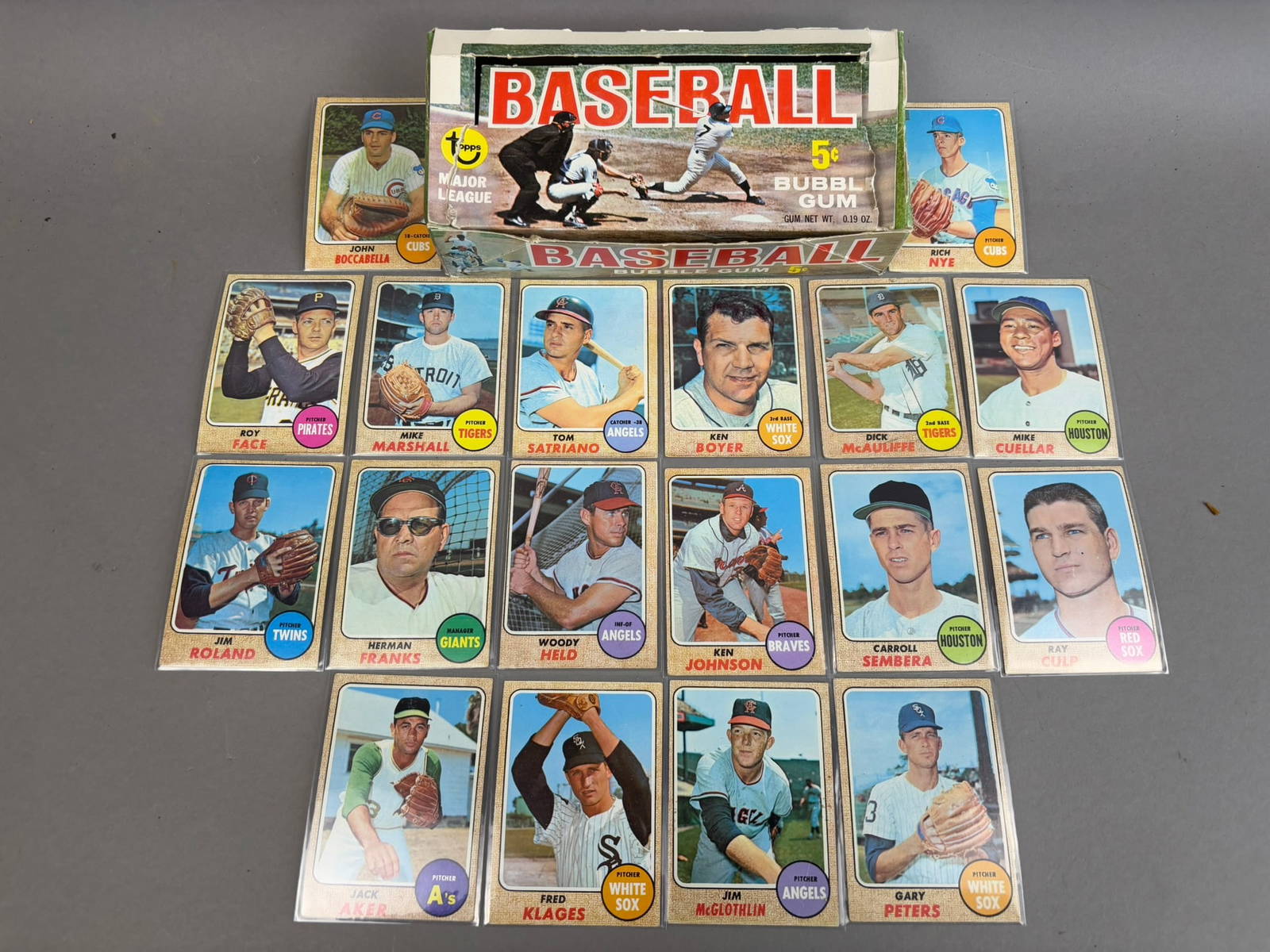 1968 Topps Baseball Cards Store Vending Box With 18x 1968 Baseball ...