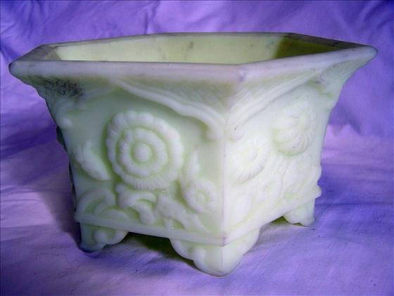 Fenton Octagon Flower Planter