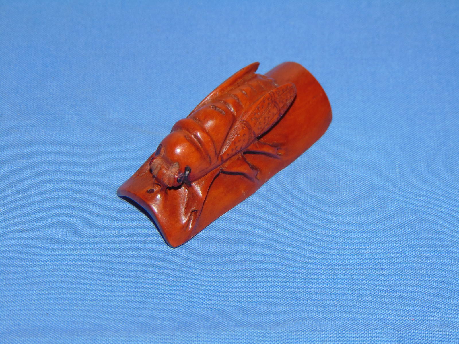 Japanese Carved Wood Netsuke, Cicada Auction