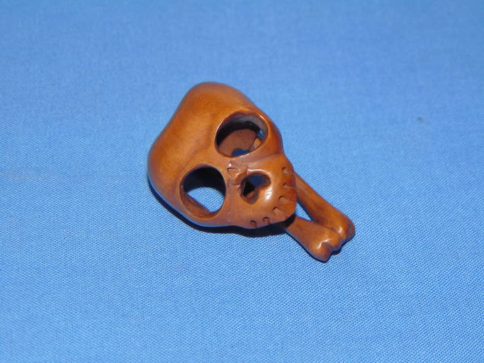 Japanese Carved Wood Netsuke, Skull & Crossbones