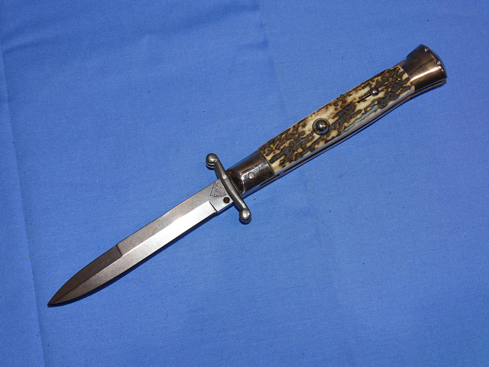 Italy Italian Stiletto Switchblade Automatic Knife, Akc Swing Guard Auction