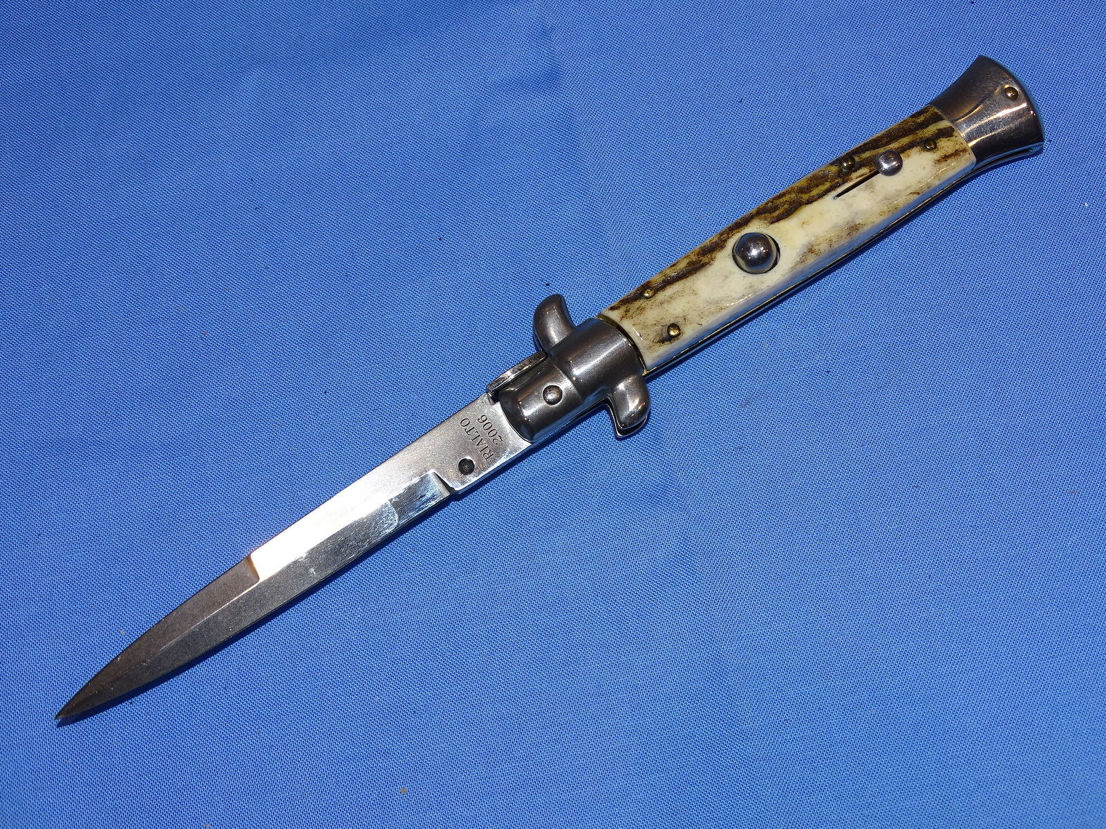 Italy Italian Stiletto Switchblade Automatic Knife, Rialto 2006 Auction