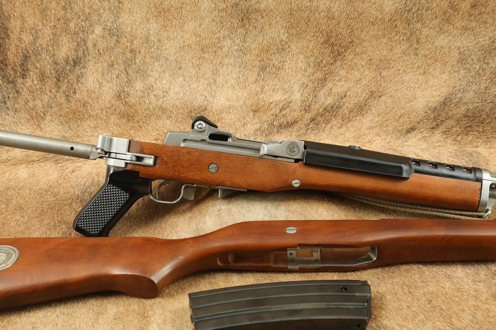 Ruger Mini-14 Fbi National Academy 50th Anniversary 1985 .223 18.5" Semi-auto Rifle Folding ...