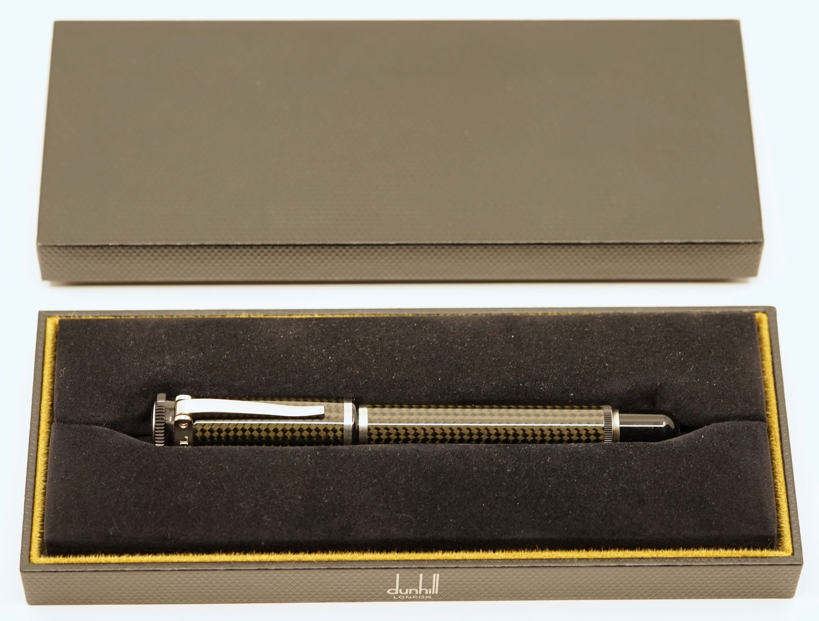 Alfred Dunhill Sentryman Rollerball Pen Carbon Fibre Auction