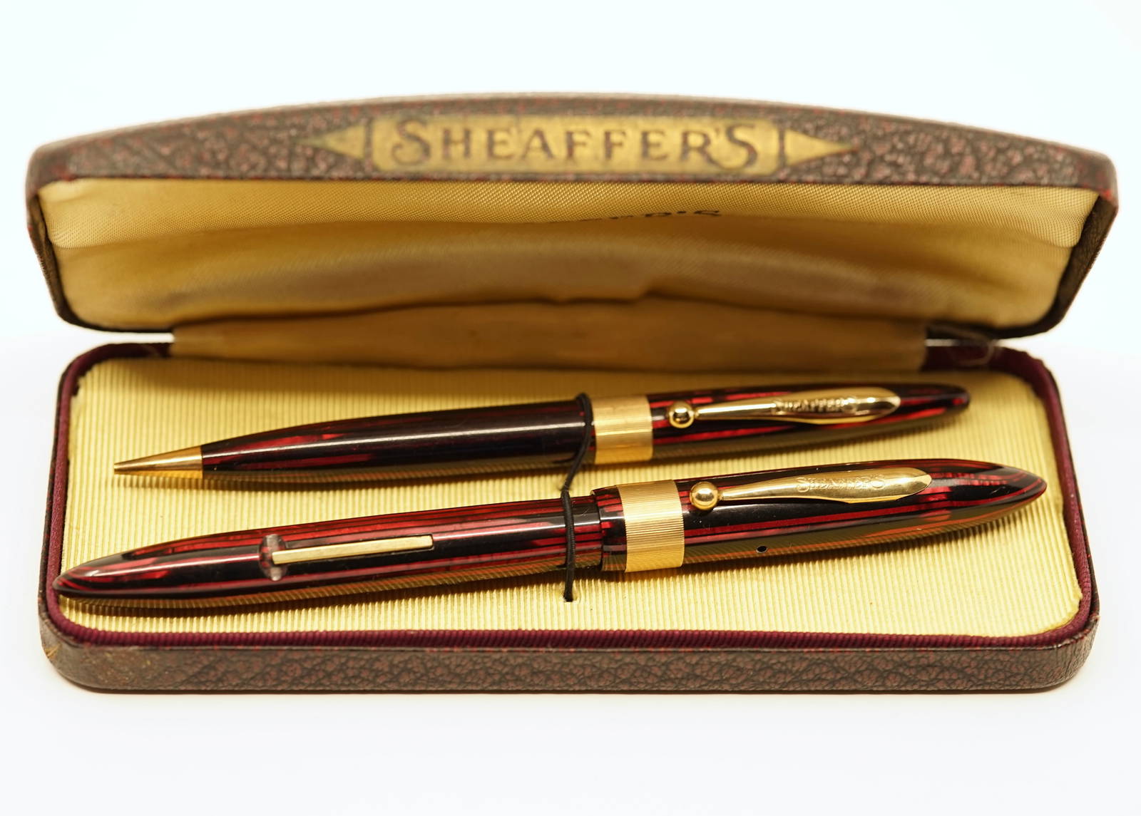 Sheaffer Balance Carmine Deluxe Fountain Pen Set Auction