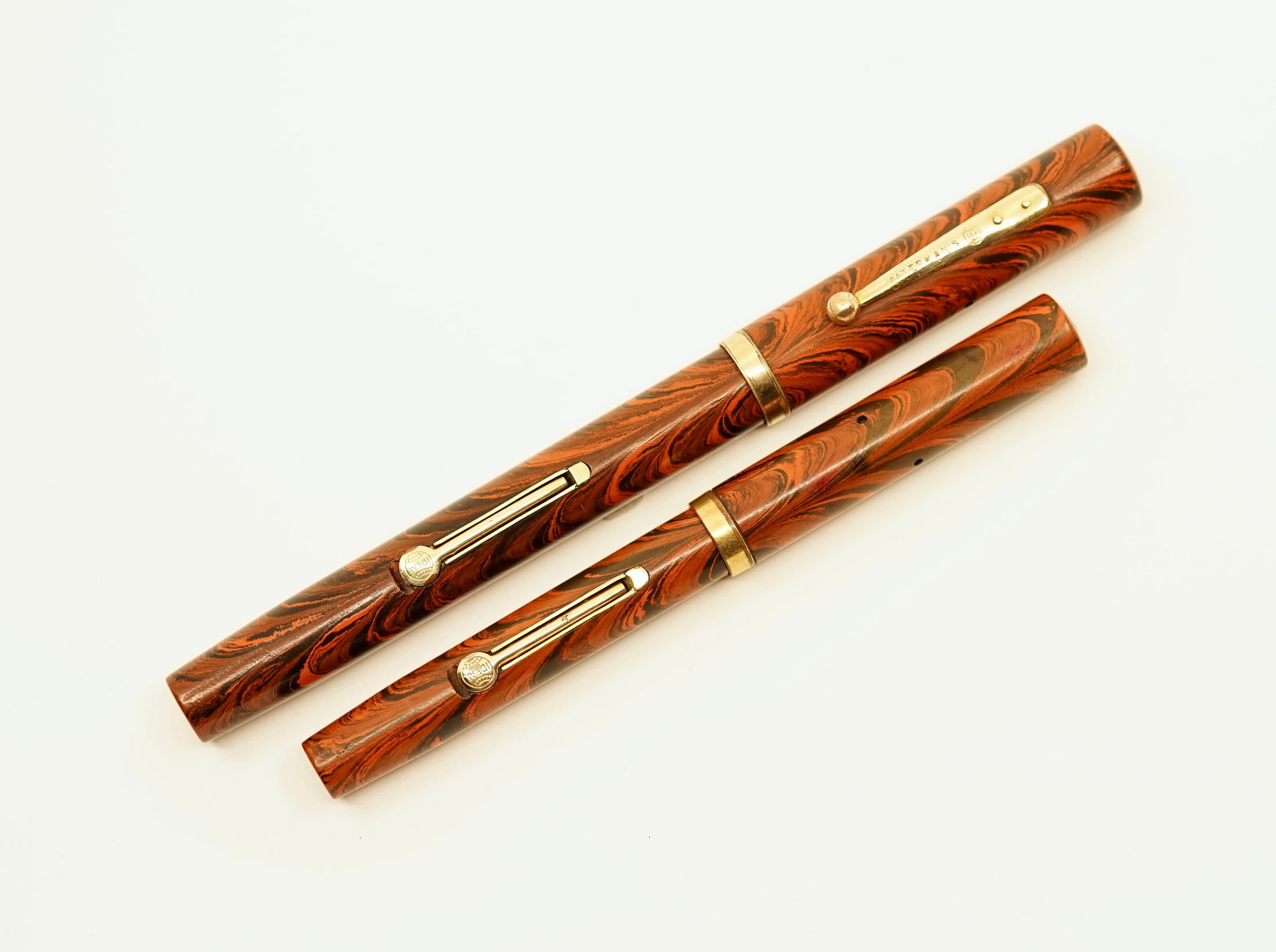 Waterman 52 & 52 1/2 V Red Ripple Fountain Pens Auction