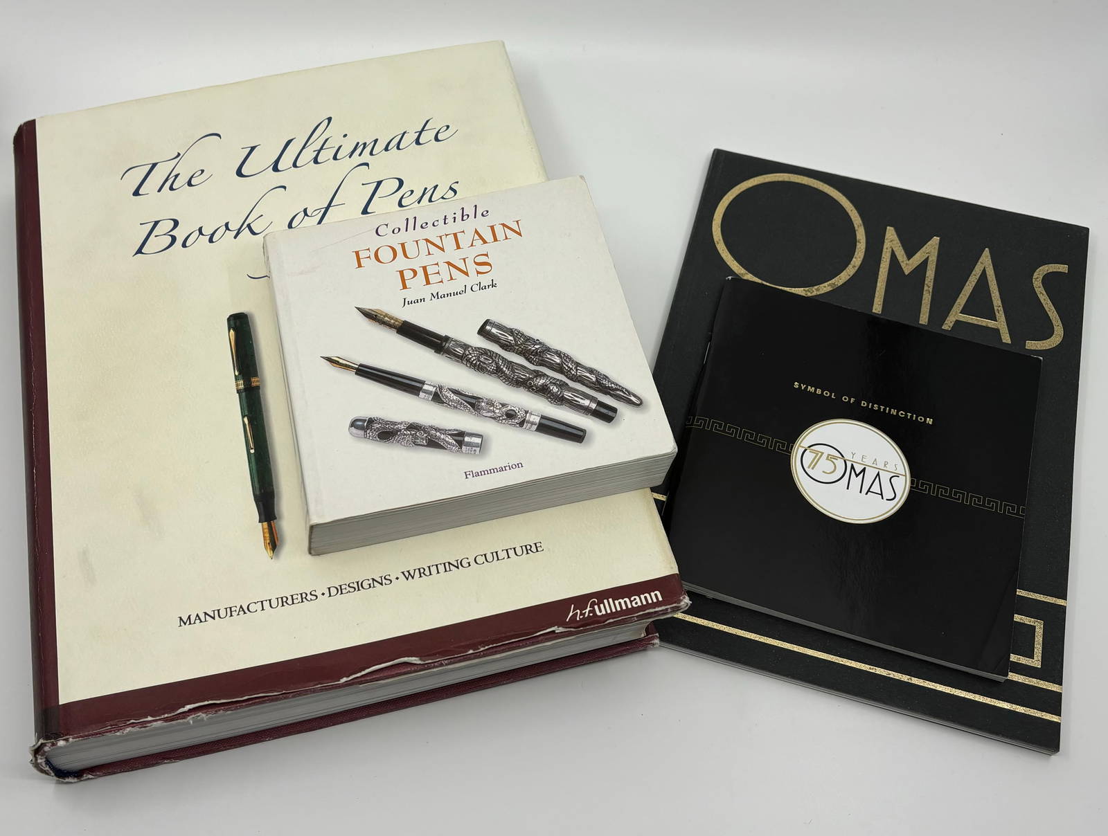 Two Omas Catalogs & Two Fountain Pen Books (4) Auction