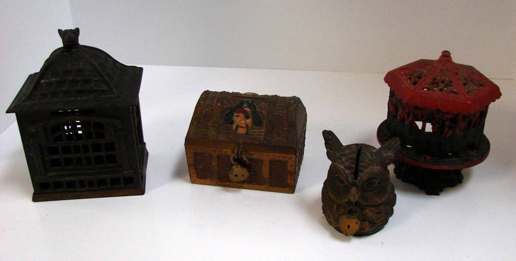 4 Vintage Metal Banks