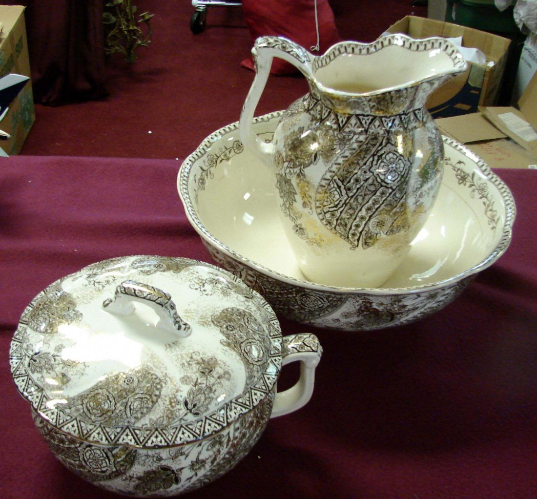 Furnival Pitcher & Bowl & Chamber Pot - Paisley