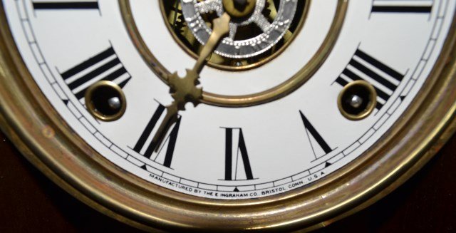 Ingraham Gingerbread Clock - Jan 18, 2014 | Gulfcoast Coin & Jewelry in FL