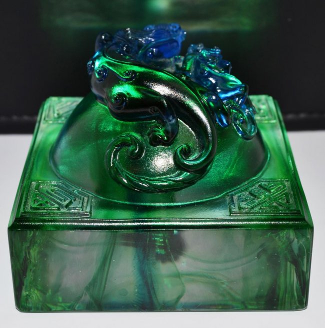 Tittot Crystal Dragon Paperweight : Lot 212