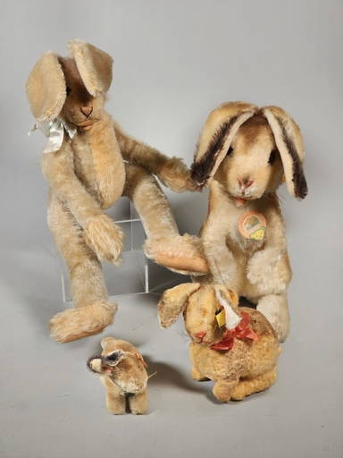 Four Steiff Rabbits 'manni' And More