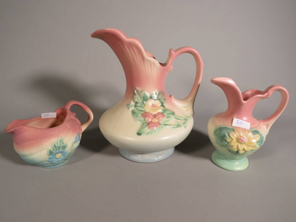 Hull "wildflower" Pitcher, "water Lily" Pitcher Auction