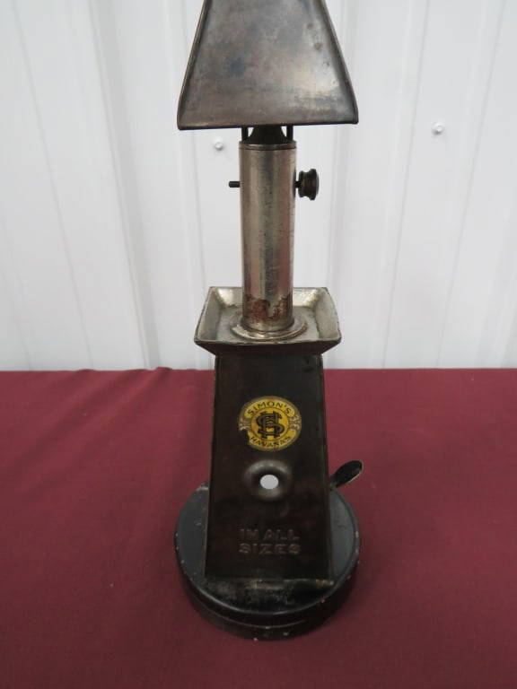 Simon's Havanna Cigar Cutter Auction